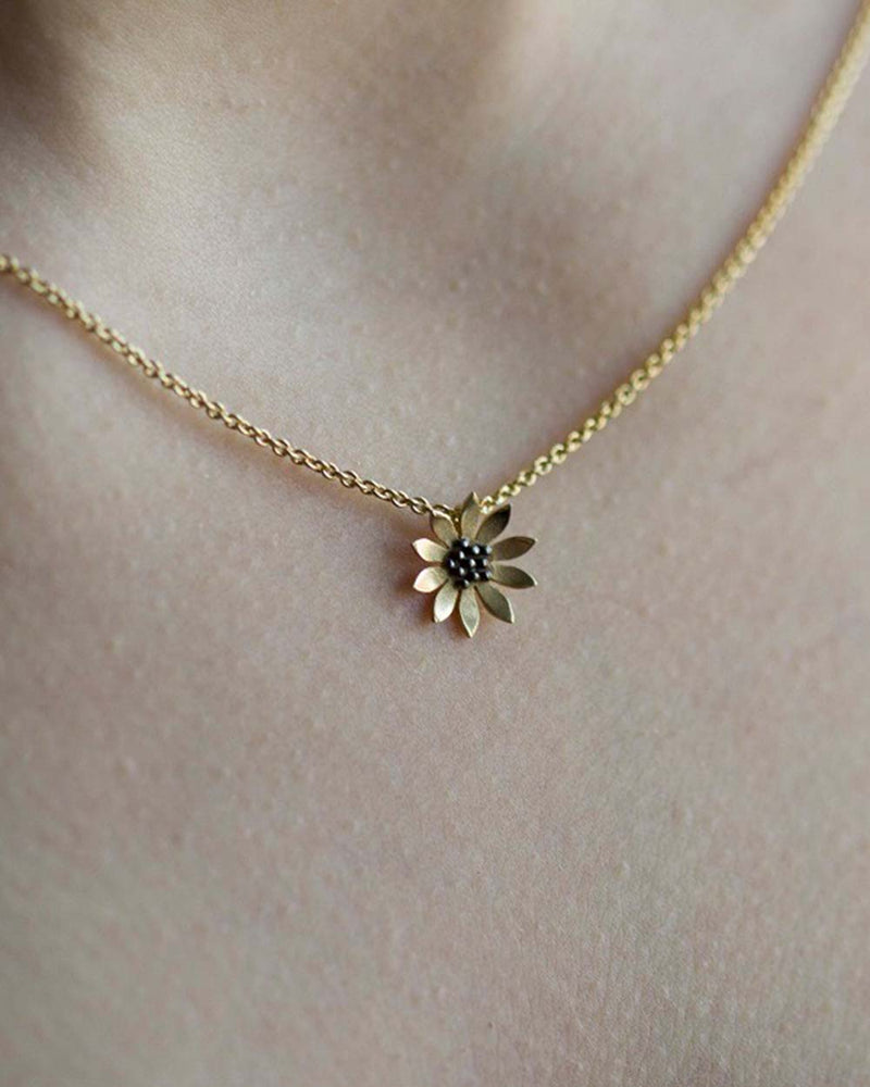 Coliere din Aur Minimaliste si Delicate - Cu Diamante sau Perle